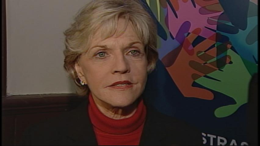 Gov Perdue signs fetus protection law in NC | wcnc.com