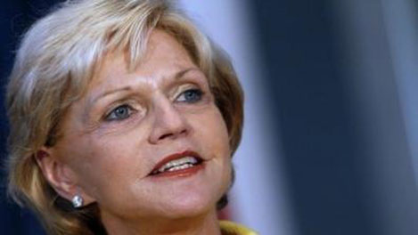 Perdue takes aim at childhood hunger in NC | wcnc.com