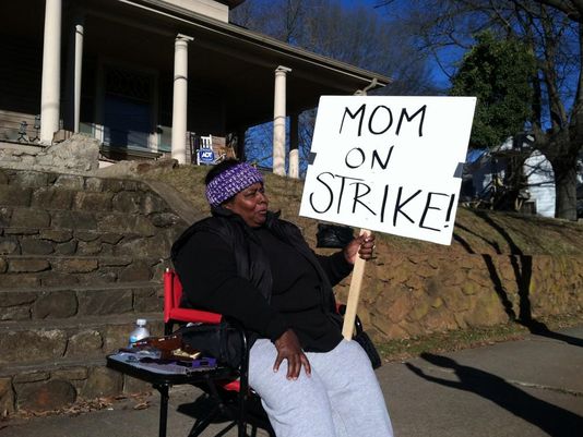 Winston-Salem mom on strike for better behavior from kids | wcnc.com