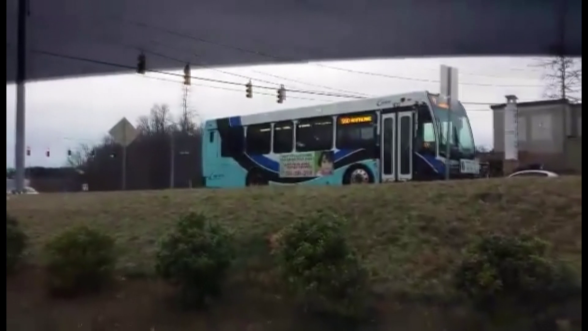 Video shows CATS driver park in road to go into McDonald's | wcnc.com