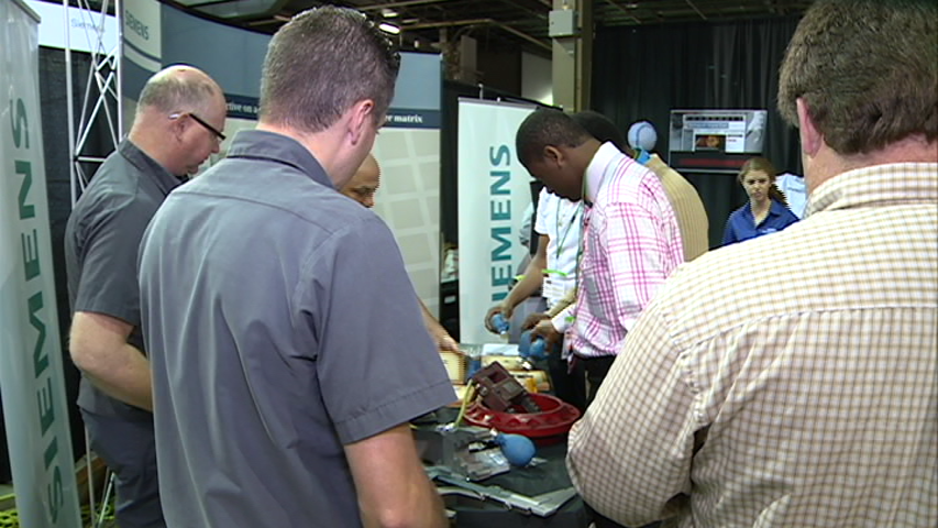 Career Day attracts thousands of students | wcnc.com