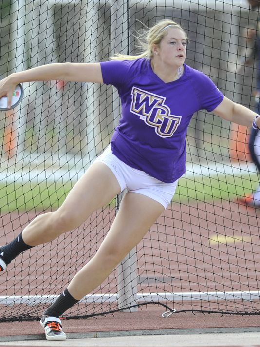 To pay or not to pay athletes? Colleges, students speak out | wcnc.com