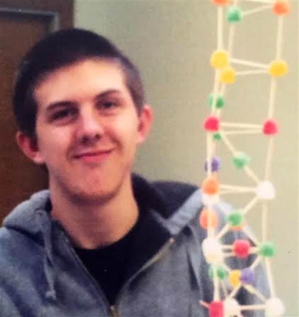 Lawyer: Witness saw cop high-five dead SC teen's body | wcnc.com