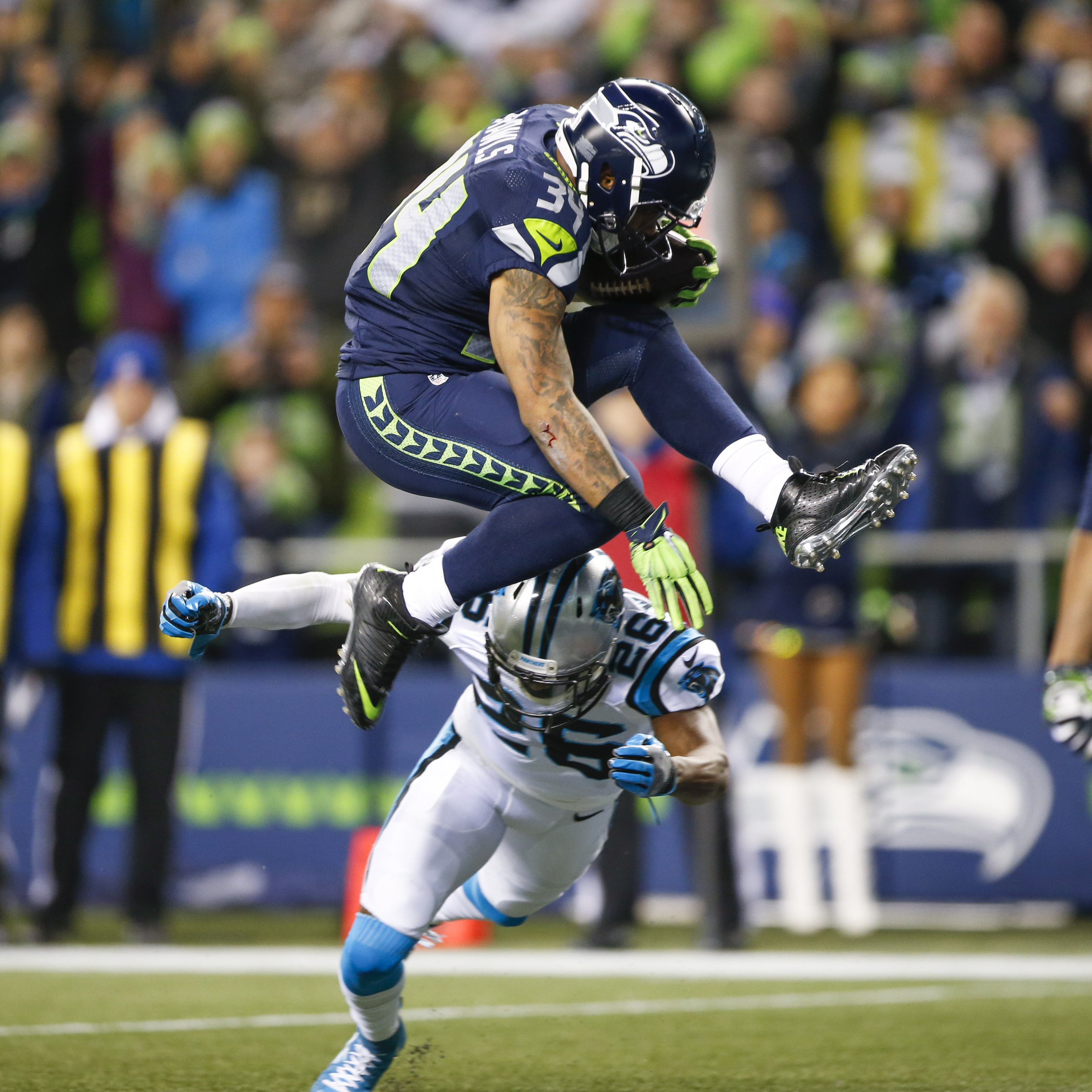 Thomas Rawls leads Seahawks to 40-7 pummeling of Panthers | wcnc.com