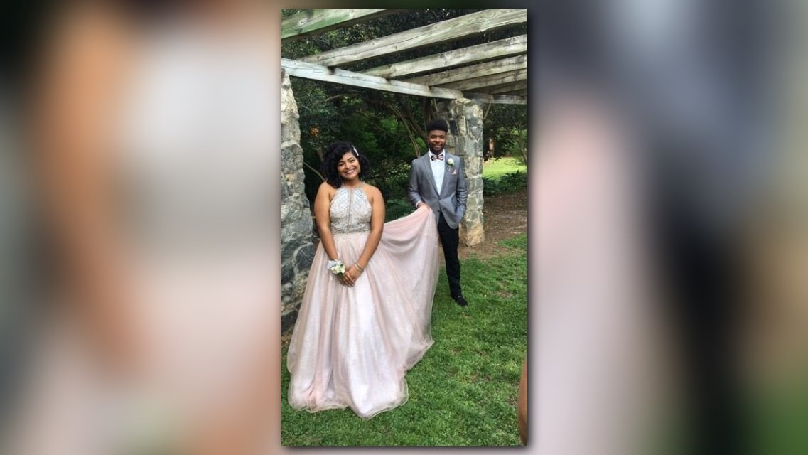 Photos: Prom-bound teen mistaken as princess by little girl | 12news.com
