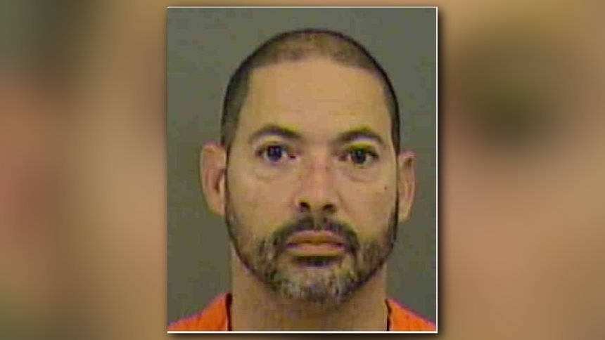 Suspects shot, killed 7-Eleven clerk even though he complied to their ...